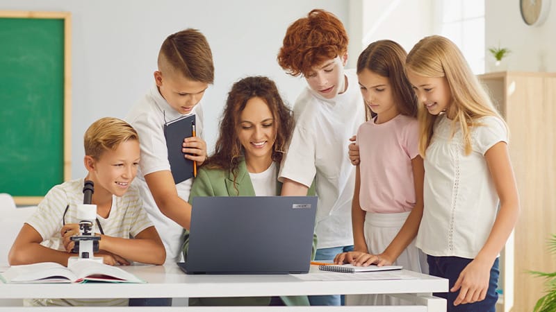 Windows 11 upgrade: new features and security for teaching